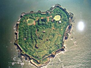 Raigad Fort In Maharashtra With Images & Everything You Need To Know