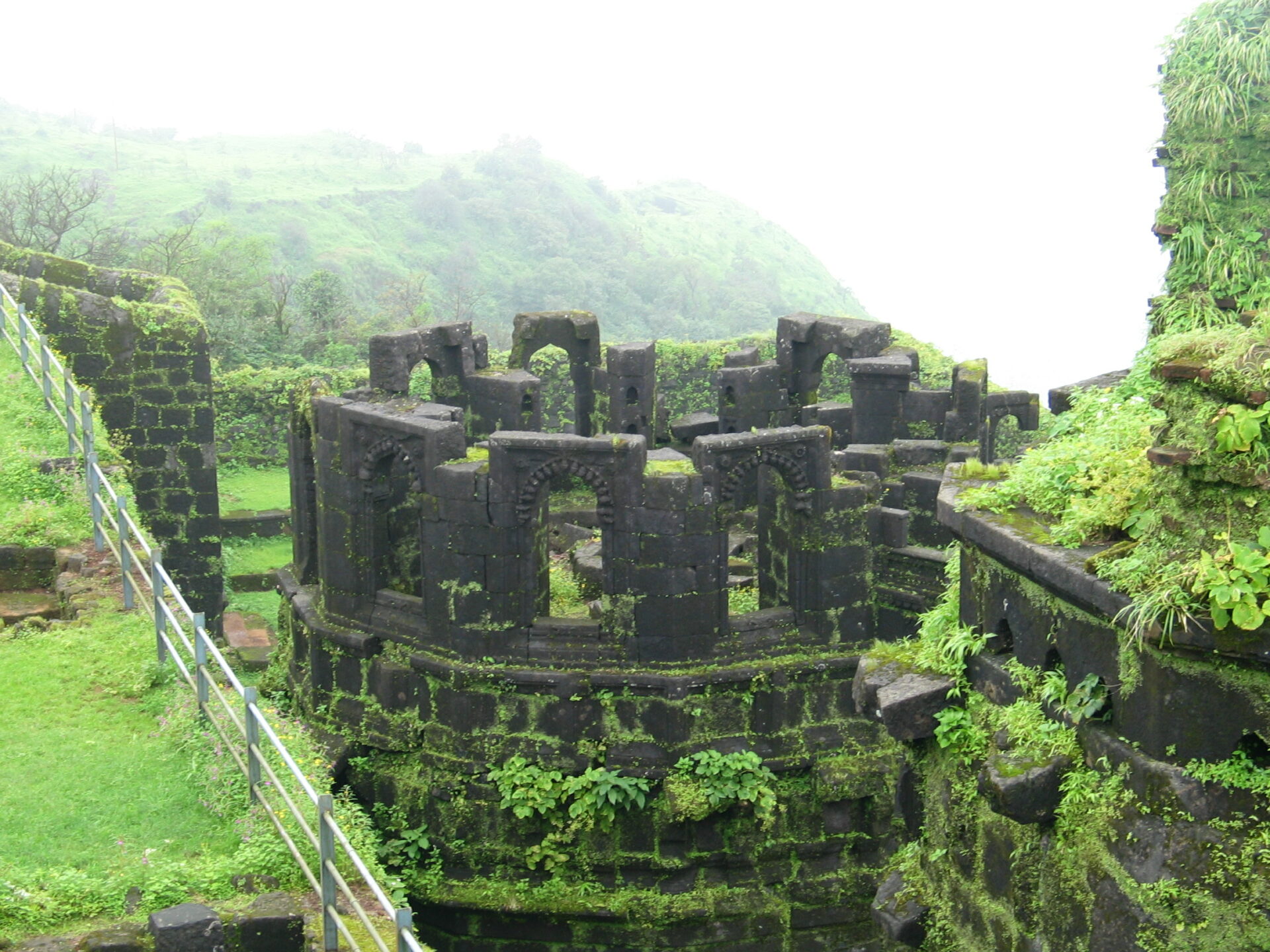 Raigad Fort In Maharashtra With Images & Everything You Need To Know