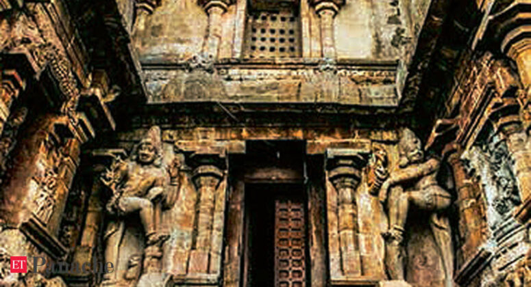 15 Historical Monuments From The Southern Region Of India