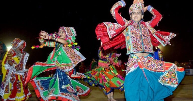 Exploring Traditional Gujarat Dresses To Know Gujarat Better