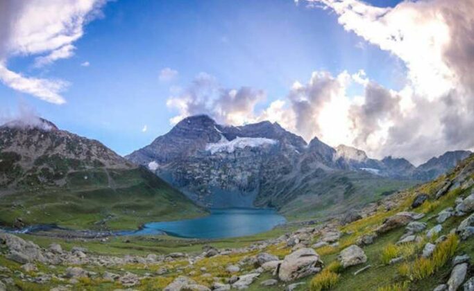 10 Famous Lakes In Kashmir That Will Leave You Mesmerized