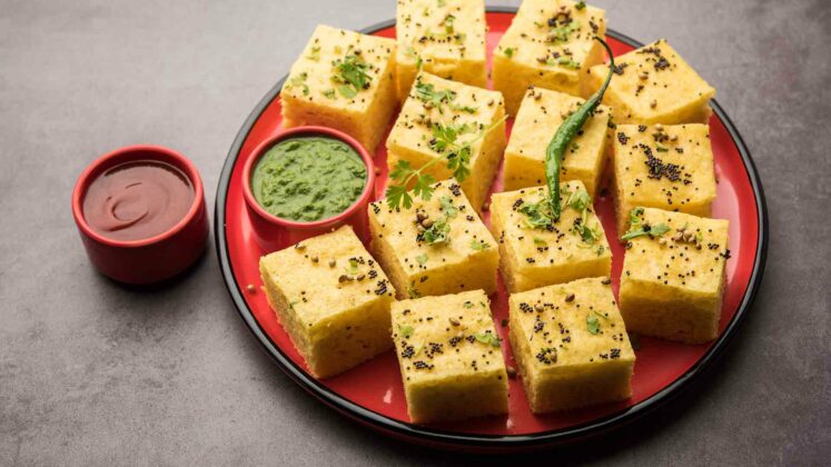 List Of Famous Gujarati Dishes That You Must Try