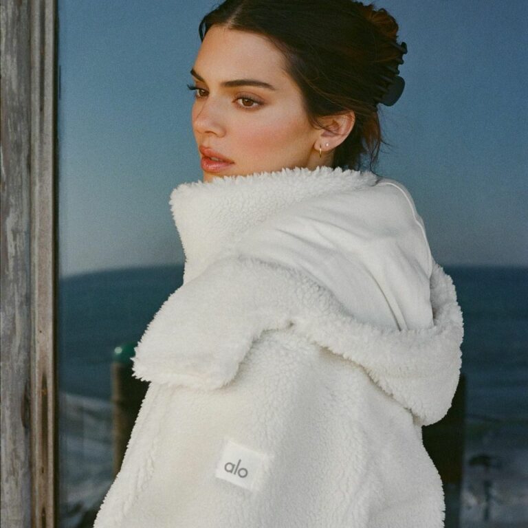 30 Most Beautiful Women In The World Based On Insta Follower