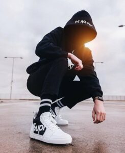 30 Deadly Photo Poses For Men To Try On Instagram