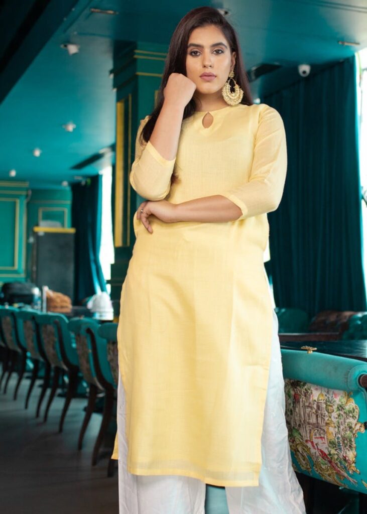 30 Modern Neck Designs For Suits To Try For Girls