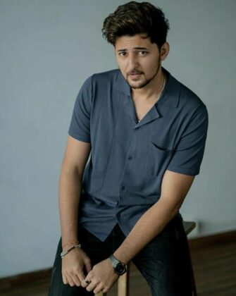 Darshan Raval Facts Like Height, Girlfriend, Age & Secrets