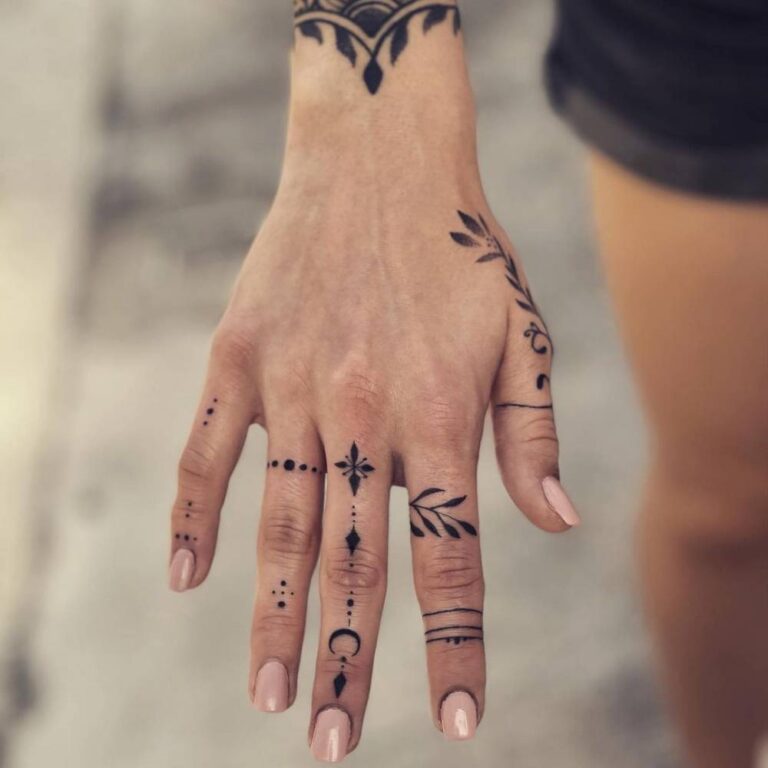 40+ Tattoo For Girls on Hand That You Must Try
